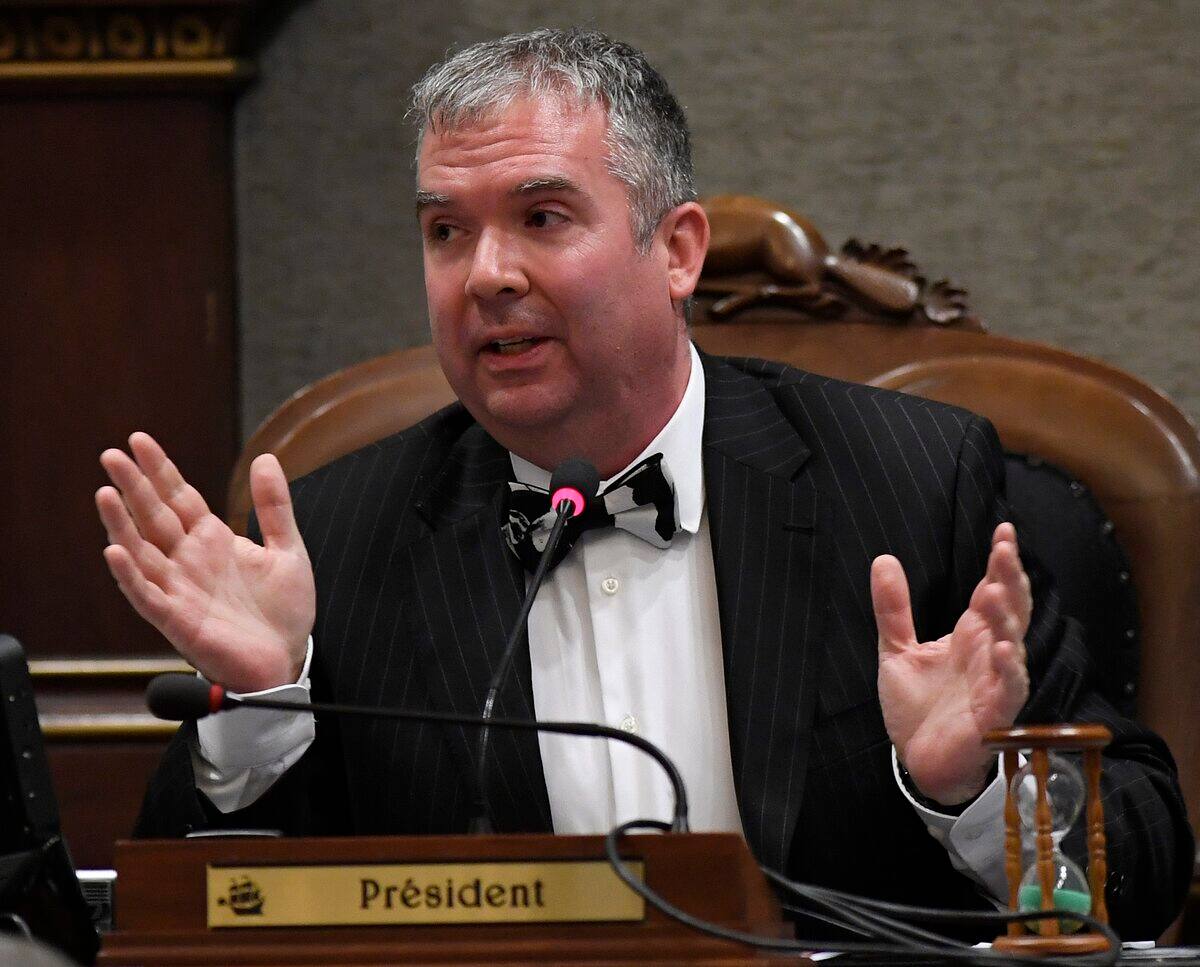 Conseil municipal de Québec: Louis Martin éjecté de son poste de ...