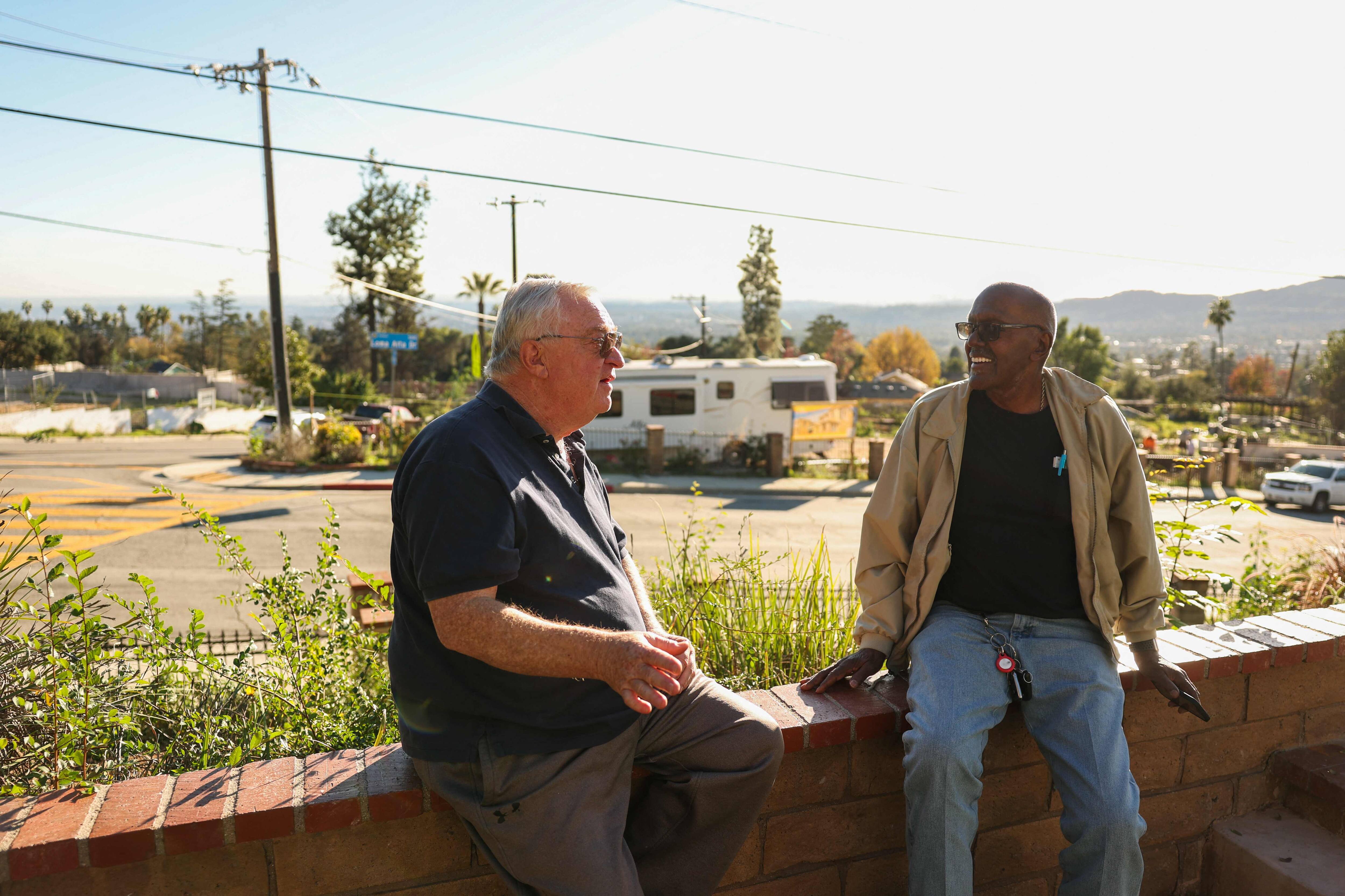 Incendies de Los Angeles: les rescapés se battent toujours pour ...