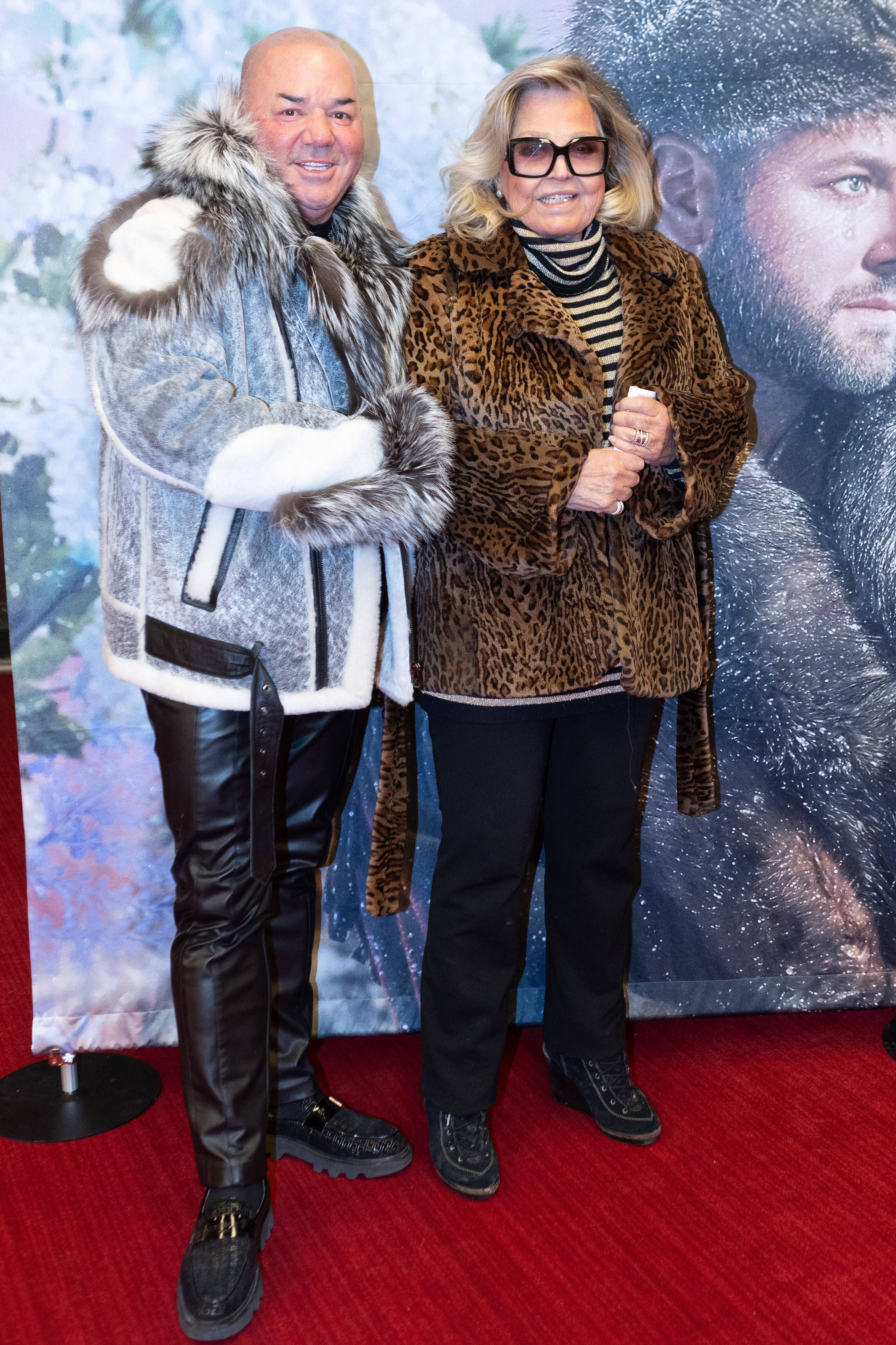 EN IMAGES | Rare sortie de Michèle Richard sur le tapis rouge du ...