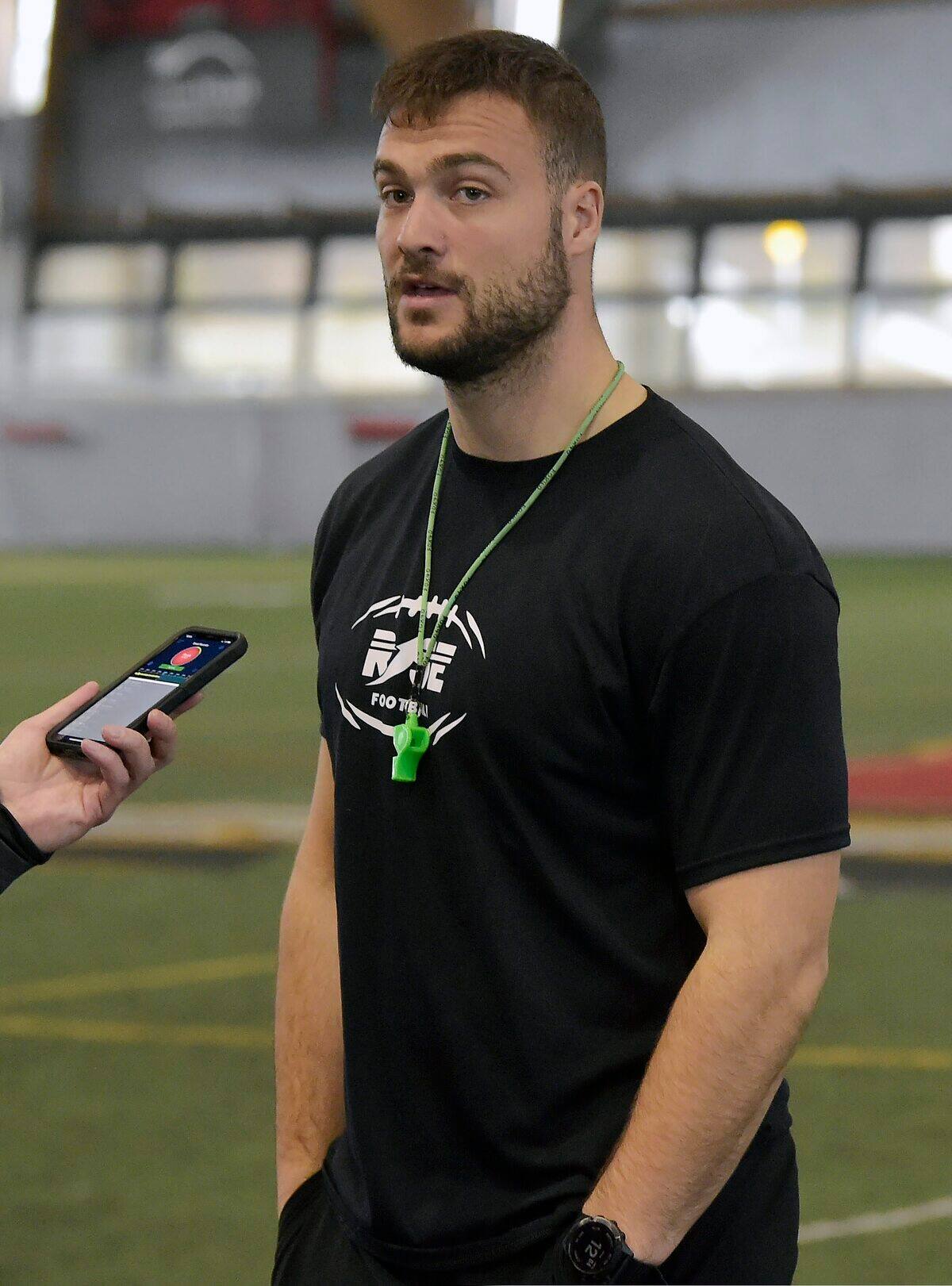 Antony Auclair réfléchit à son avenir dans la NFL - TVA Sports