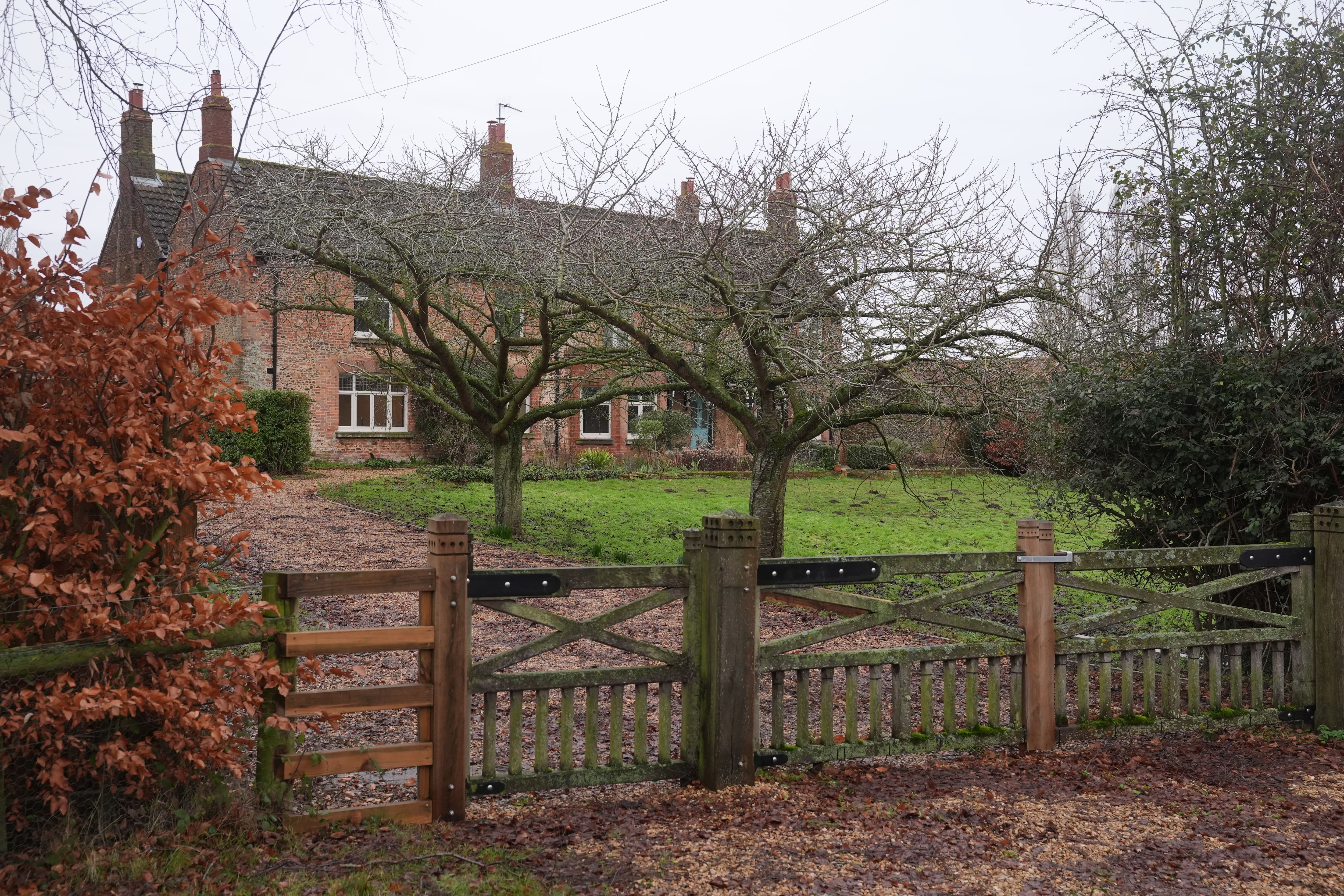 Sarah et Andrew: bye bye Royal Lodge | 7 Jours