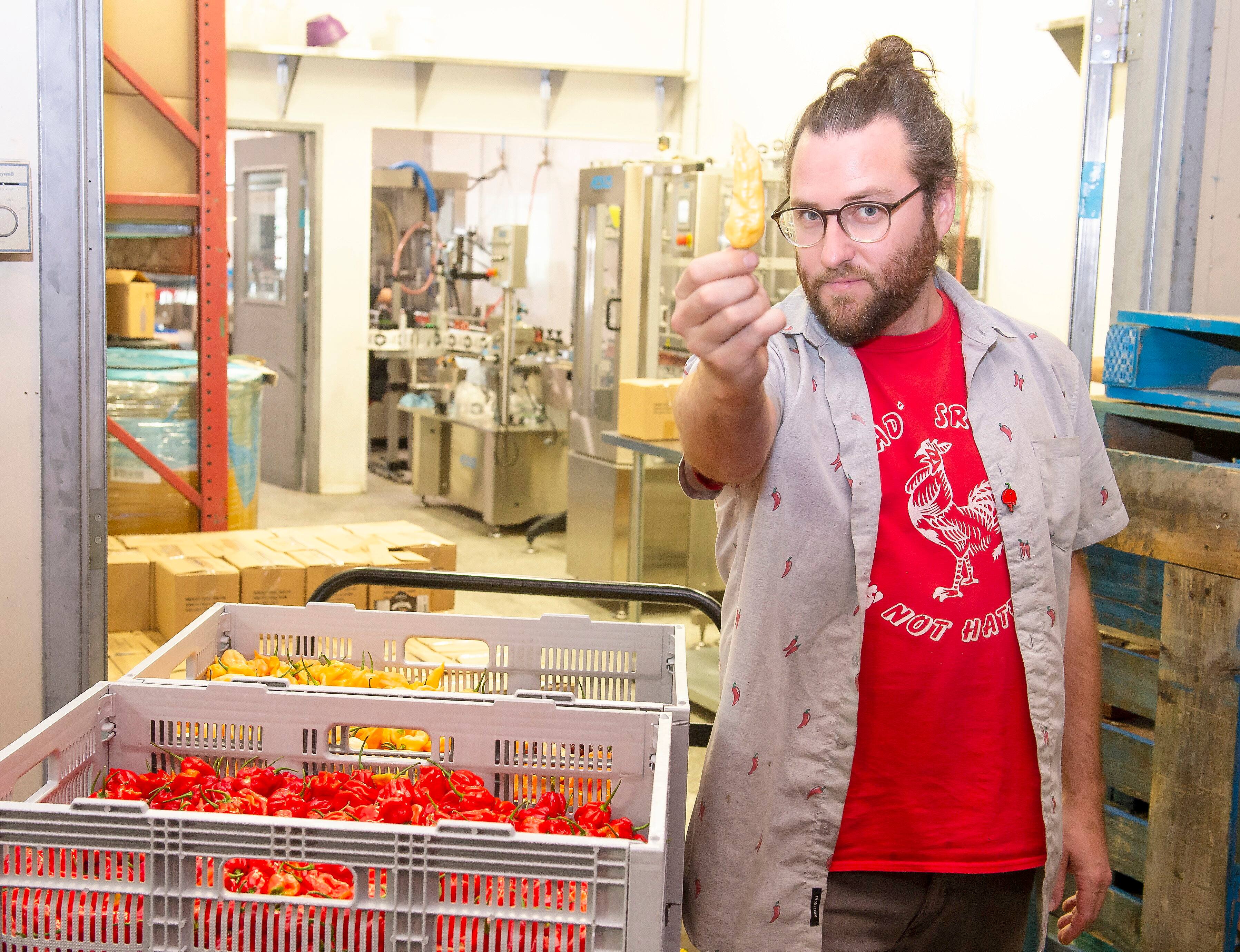 Une sauce piquante du Québec fait saliver les Français | JDQ