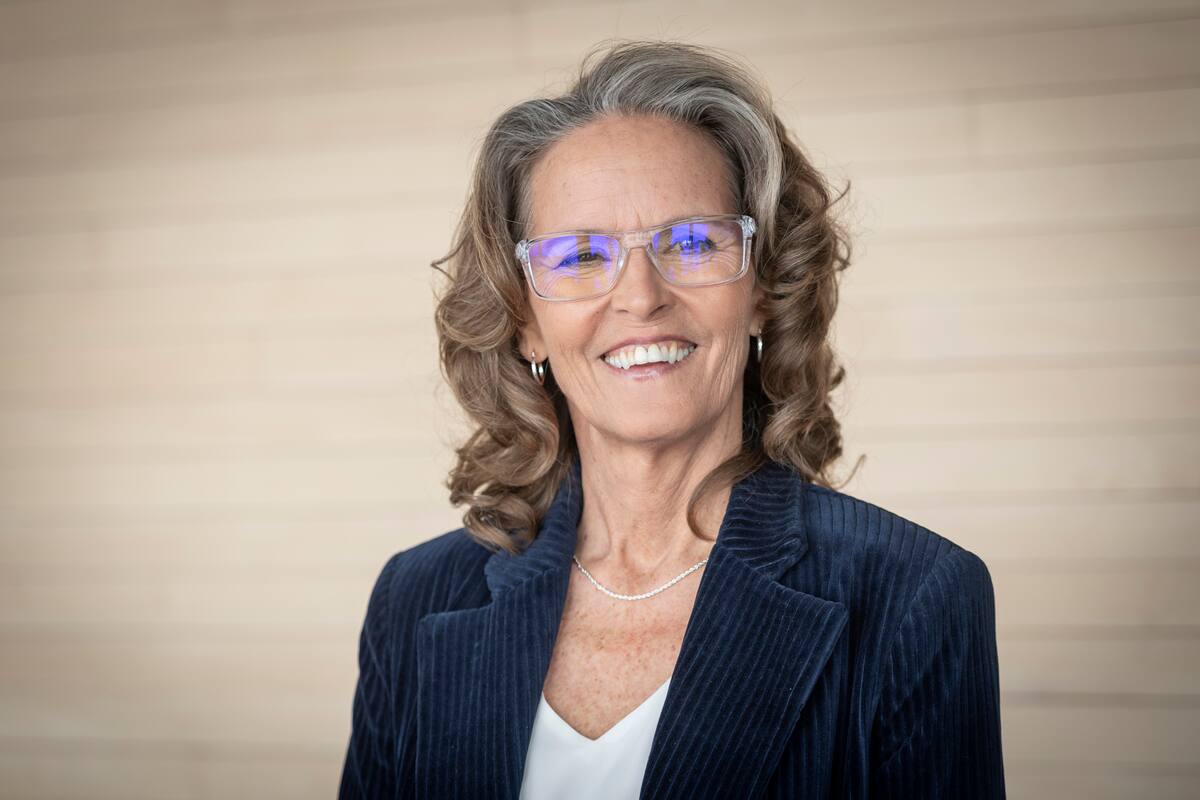 «Si on s’aimait célébrités»: Louise Sigouin conseille de ne pas avoir ...