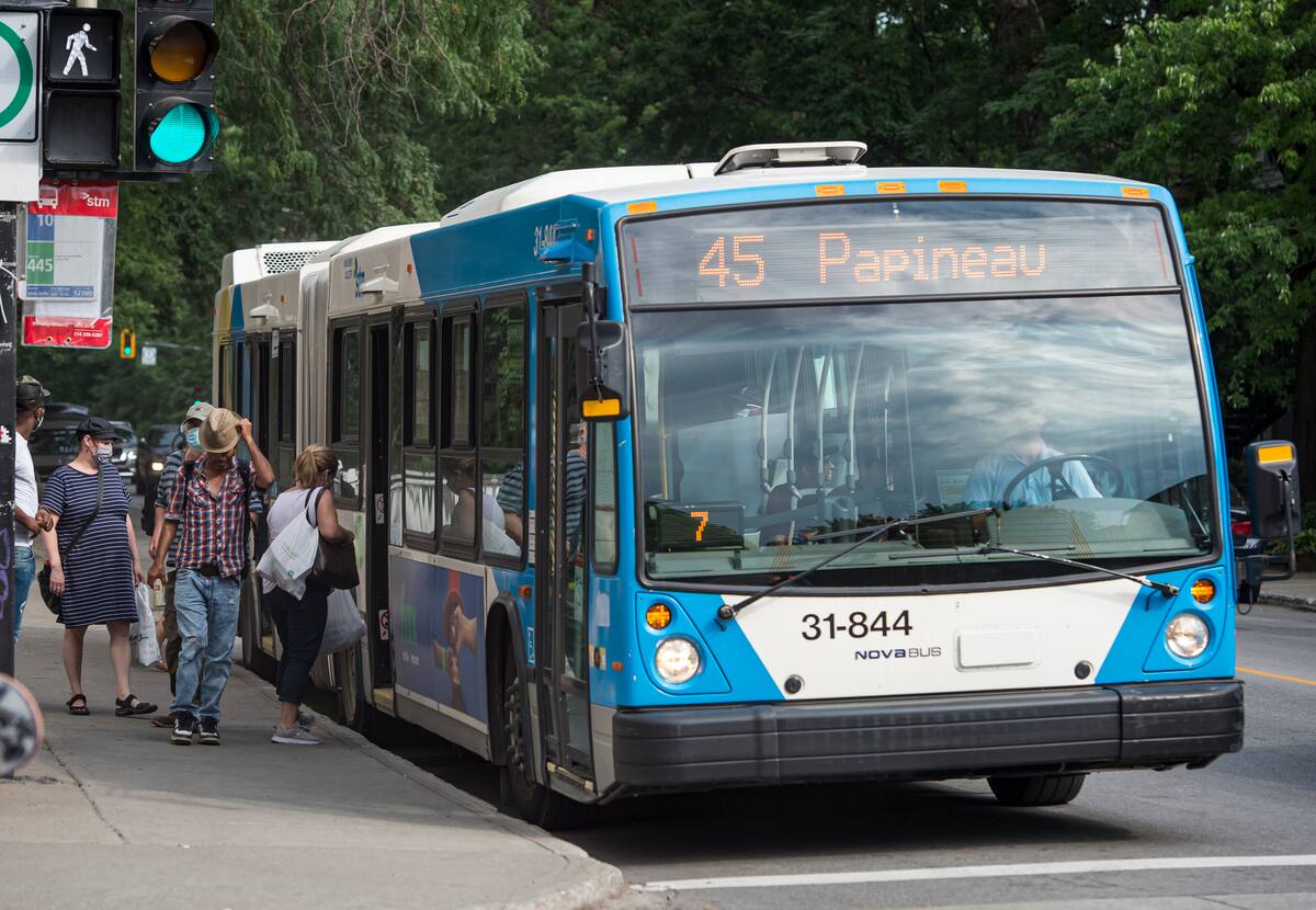 Des autobus de la STM toujours bondés | TVA Nouvelles