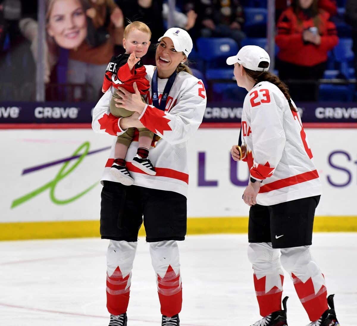 Hockey féminin: seulement deux Québécoises avec Équipe Canada aux ...