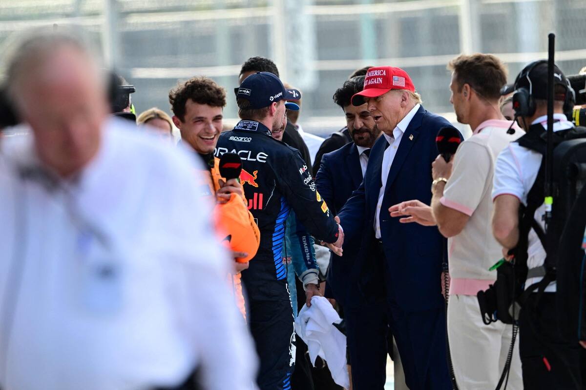 Donald Trump se dit le porte-bonheur de Lando Norris à Miami | JDM
