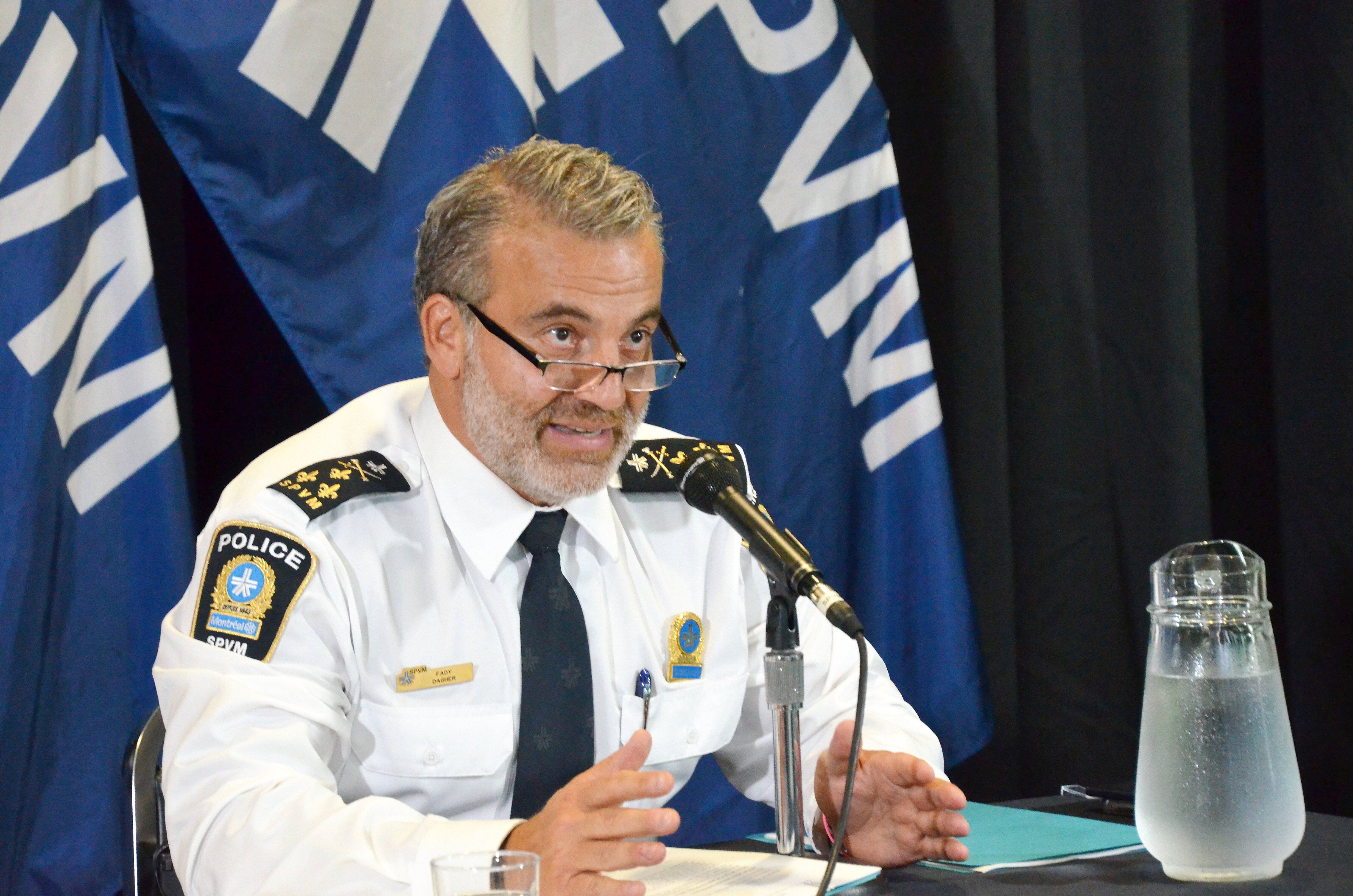 SPVM: un nouvel écusson pour rendre hommage aux policiers décédés en ...