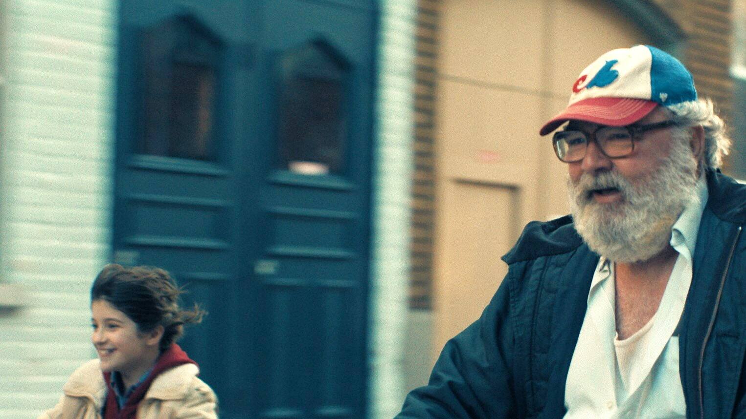 «Tant que j'aurai du fun, je vais continuer»: loin de la retraite, Gildor Roy, 64 ans, en ...