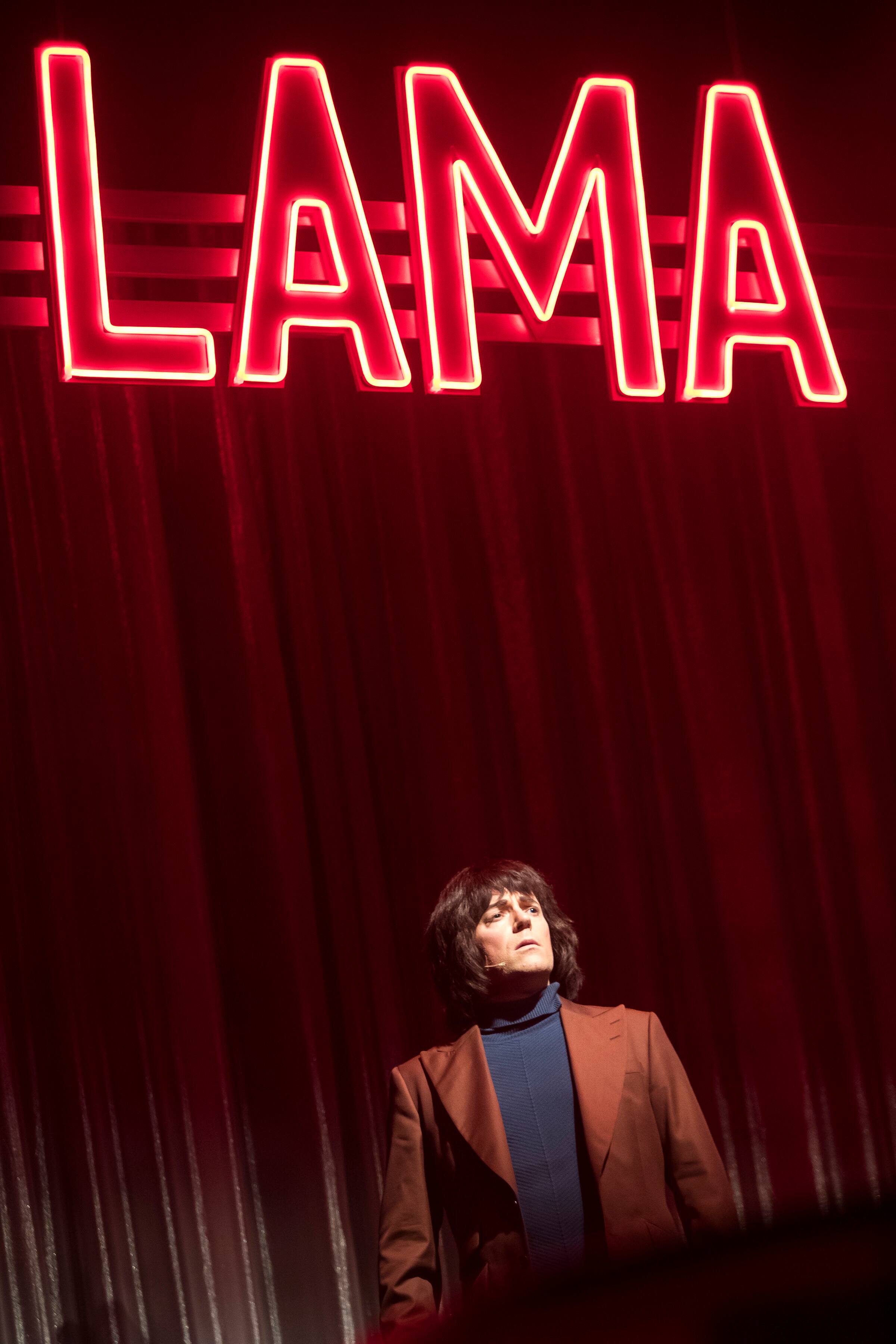 Le spectacle «LAMA D’aventures en aventures» au Cabaret du Casino de ...