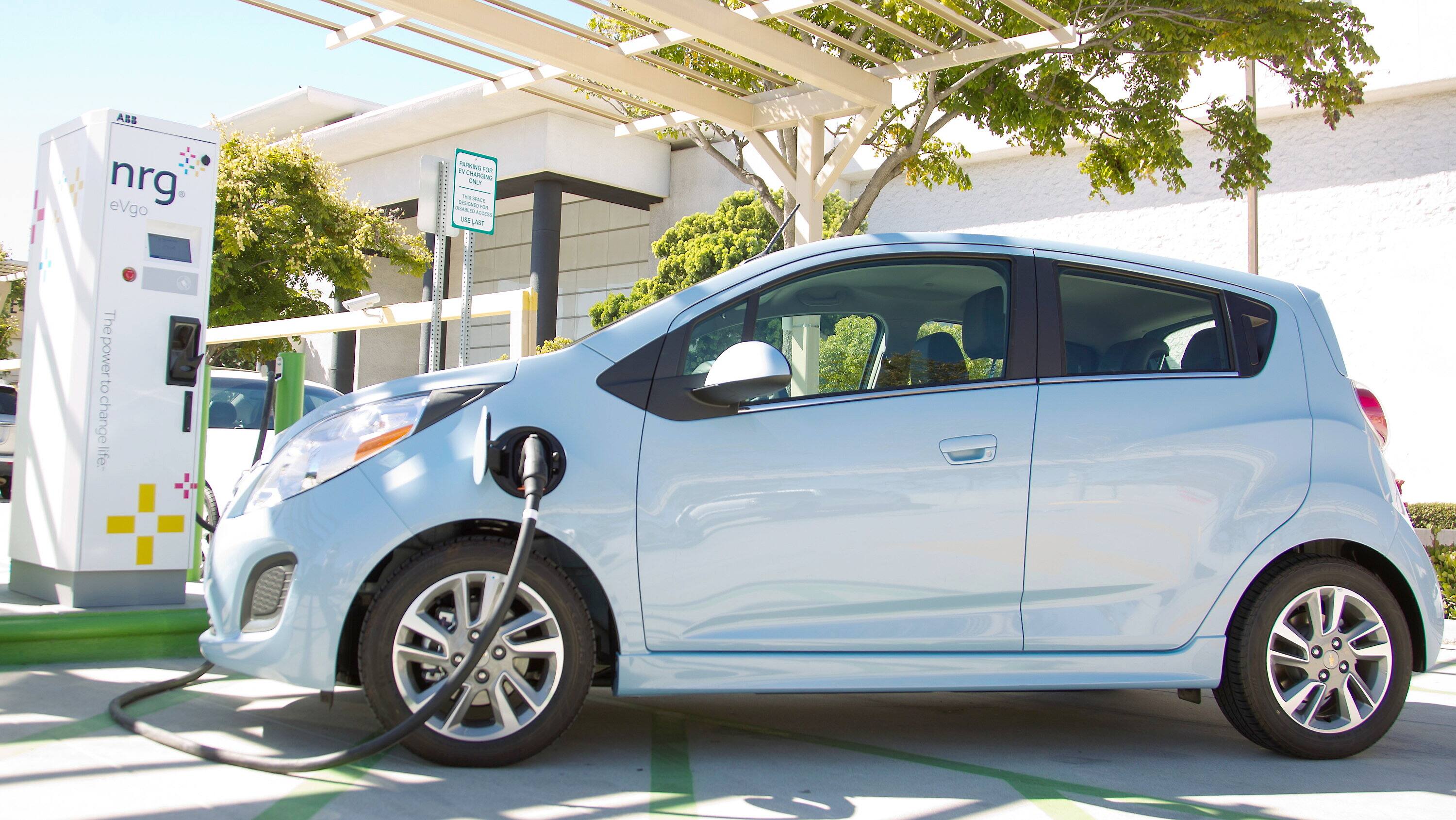 Pièces difficiles à trouver: GM procède à des rachats de Spark EV | JDM