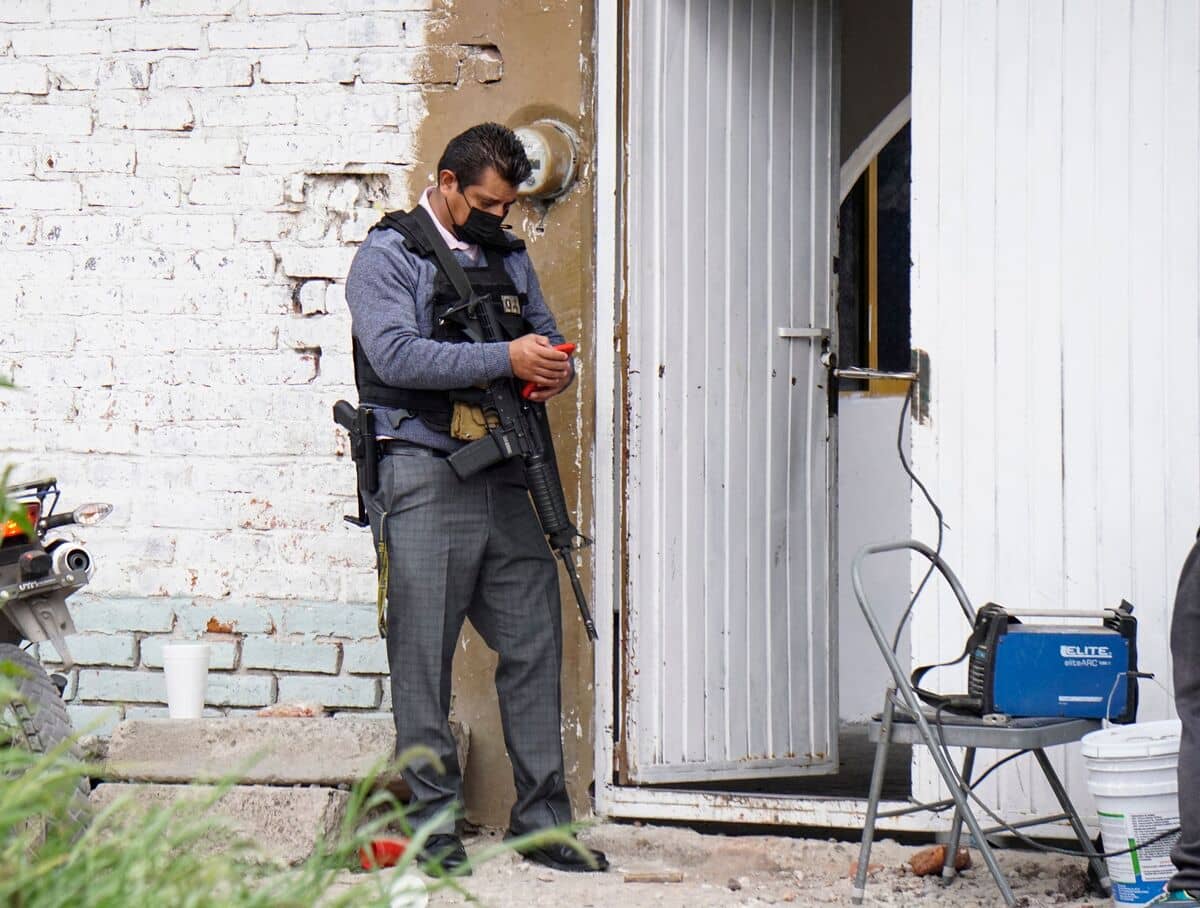 «Narco-messages»: 12 nouveaux cadavres découverts dans une ville du ...