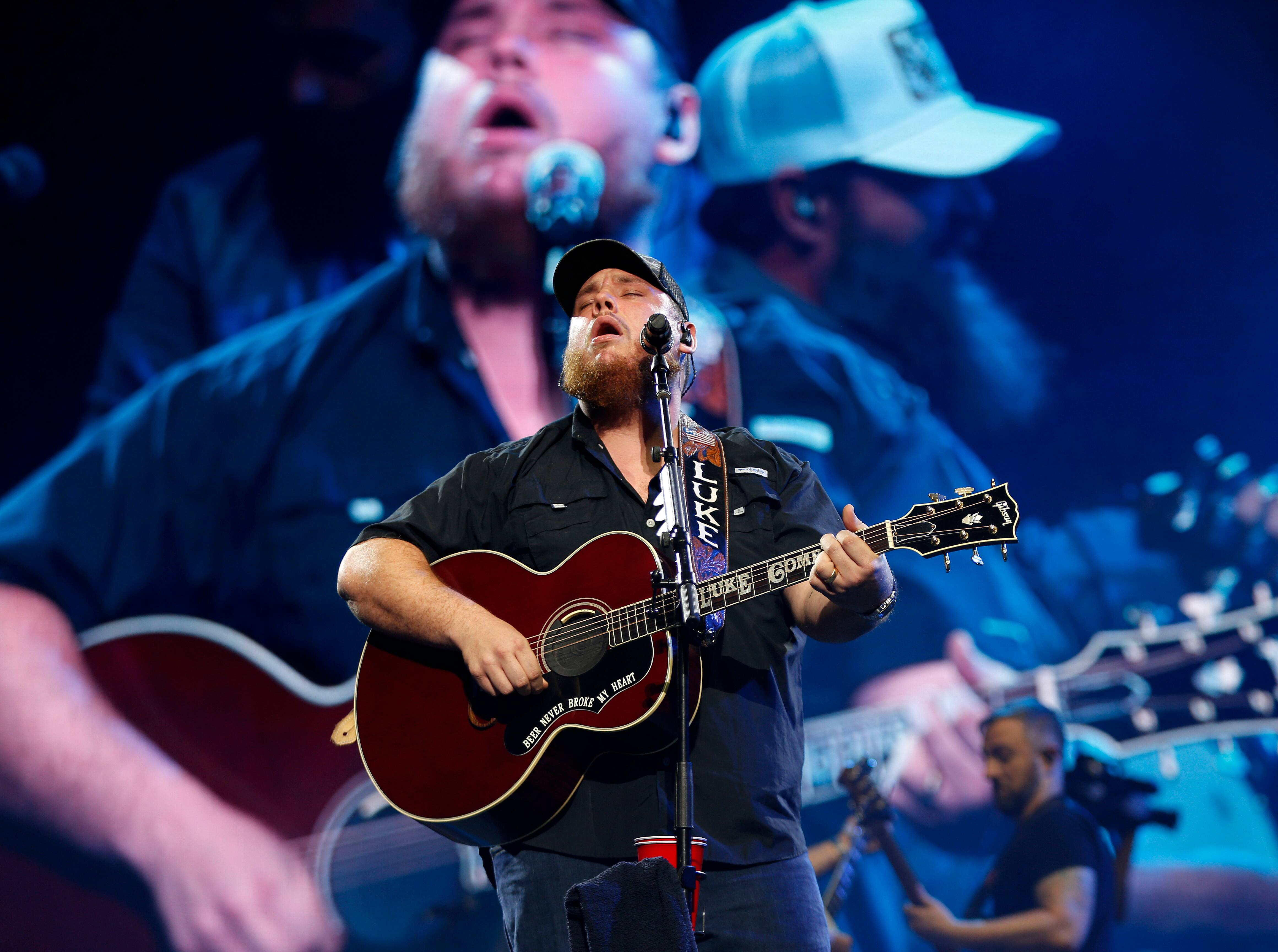 [EN IMAGES] Retrouvailles festives avec Luke Combs | JDQ