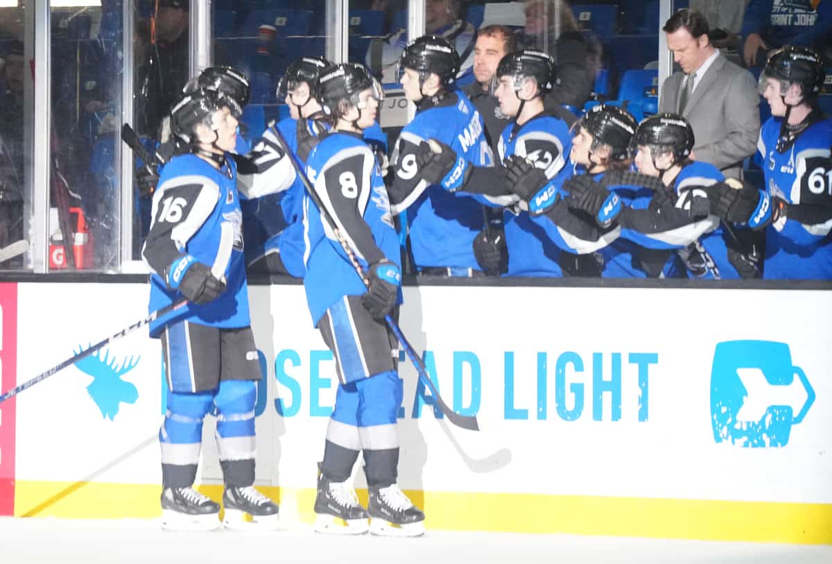 L’Armada vaincue par les Sea Dogs | Le Journal de Montréal