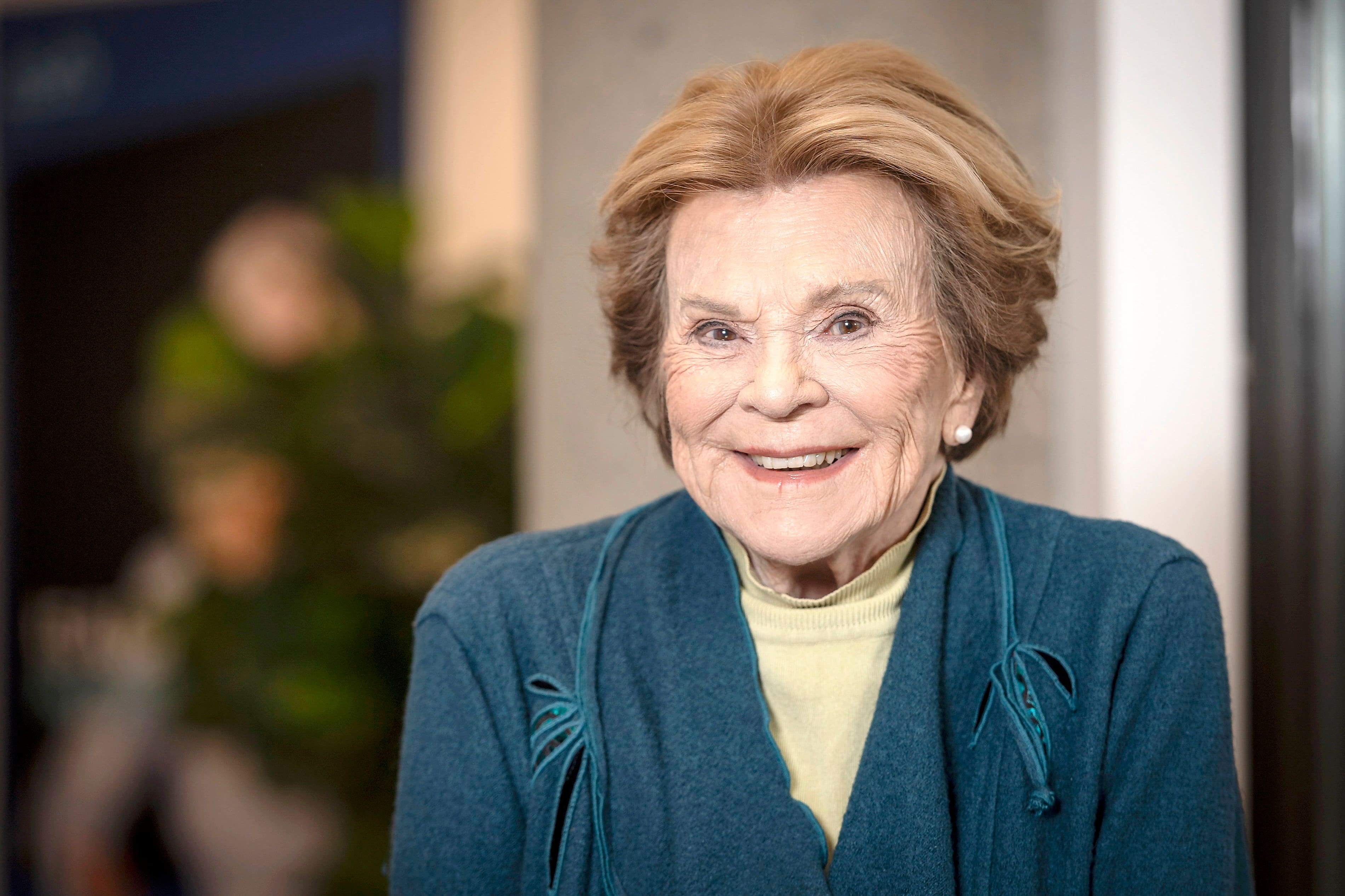 «Je suis tellement contente qu’elle soit ma grand-mère» : la petite ...