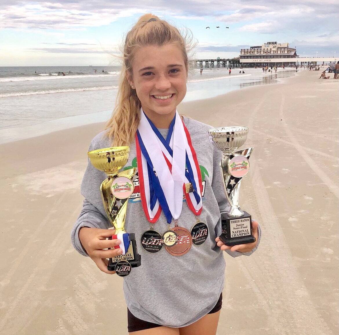 Voici la Québécoise championne de «baton twirling» des États-Unis | JDM