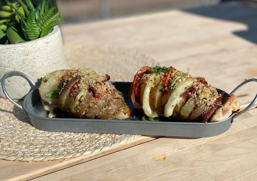 Une recette BBQ de méga patate par le chef Jonathan Garnier | Salut Bonjour