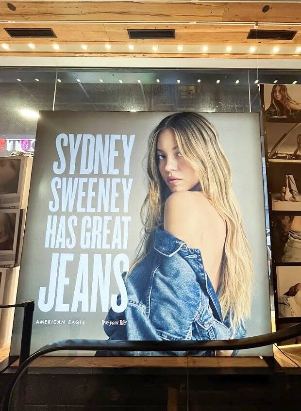 American Eagle mise tout sur Martha Stewart après la tempête Sweeney | JDM