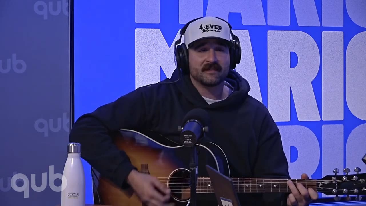 «On vise une carrière internationale» : Le chanteur Rick Duff lance son ...