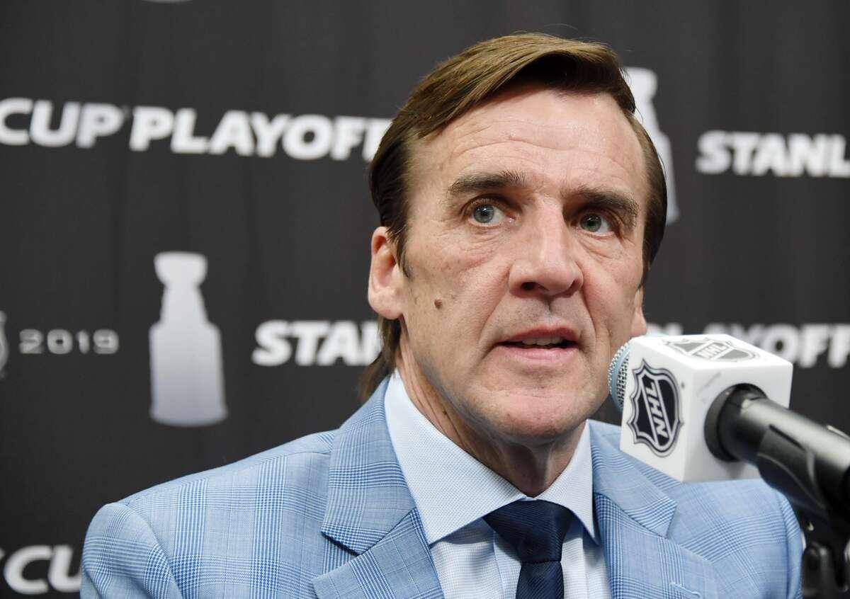 George McPhee apprend le français | Le Journal de Montréal