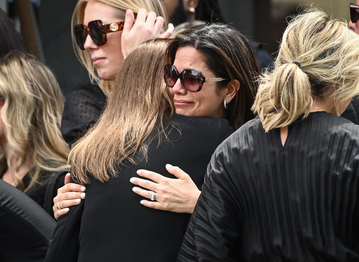 [PHOTOS] Le chef des Hells aux funérailles du mafieux Francesco Del ...