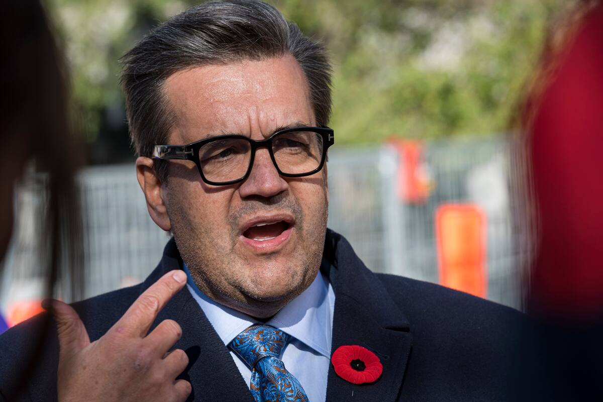 Coderre veut lutter contre les cônes orange | TVA Nouvelles