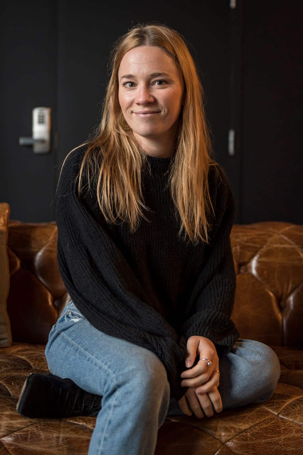 Ce qui se cache derrière les sourires du personnel d'«Hôtel» | JDM