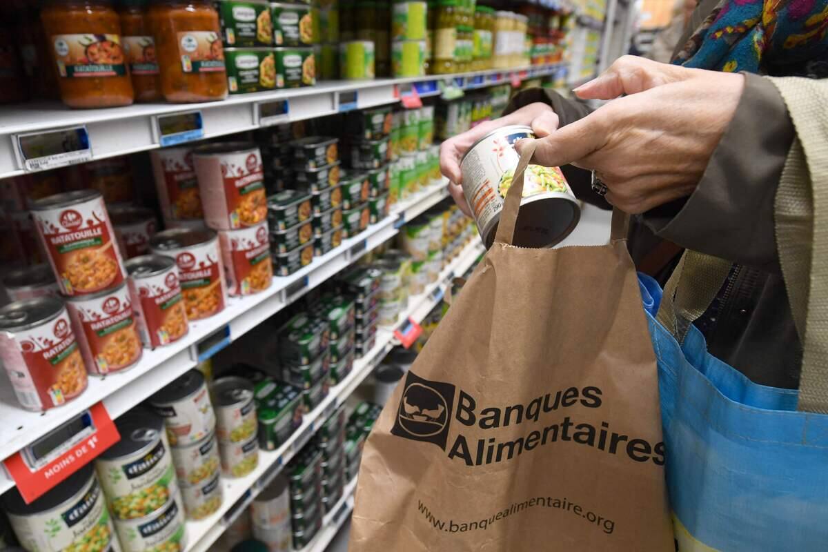Les banques alimentaires aident près de 900 000 personnes chaque mois ...
