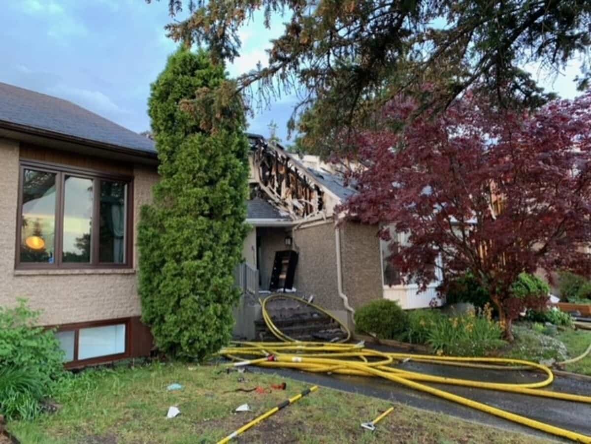 Deux résidences en flammes à Boucherville | TVA Nouvelles