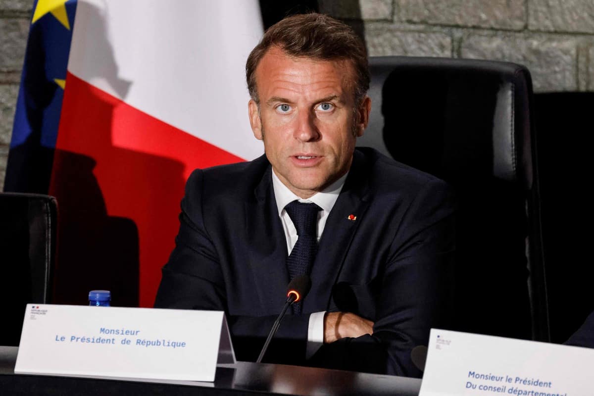 Macron à La Réunion, touchée par le chikungunya et meurtrie par le ...