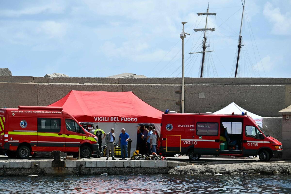 En Sicile, les plongeurs inspectent l'épave du supervoilier | JDM