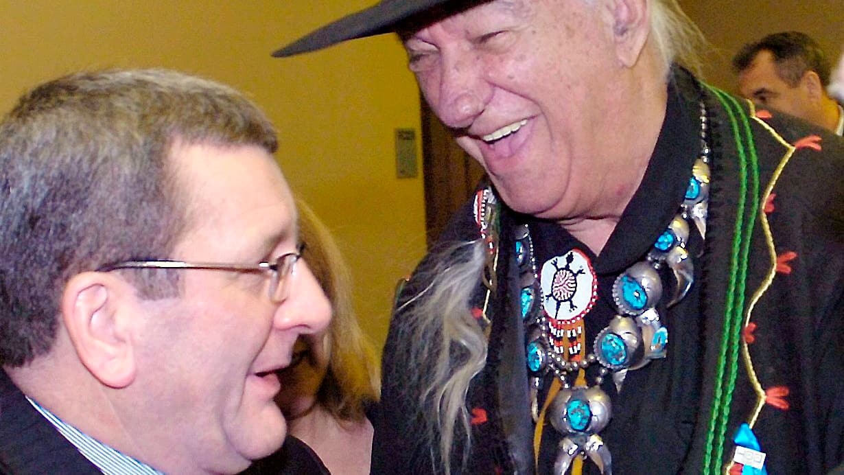 L’hommage émouvant de Labeaume à Max Gros-Louis | JDQ