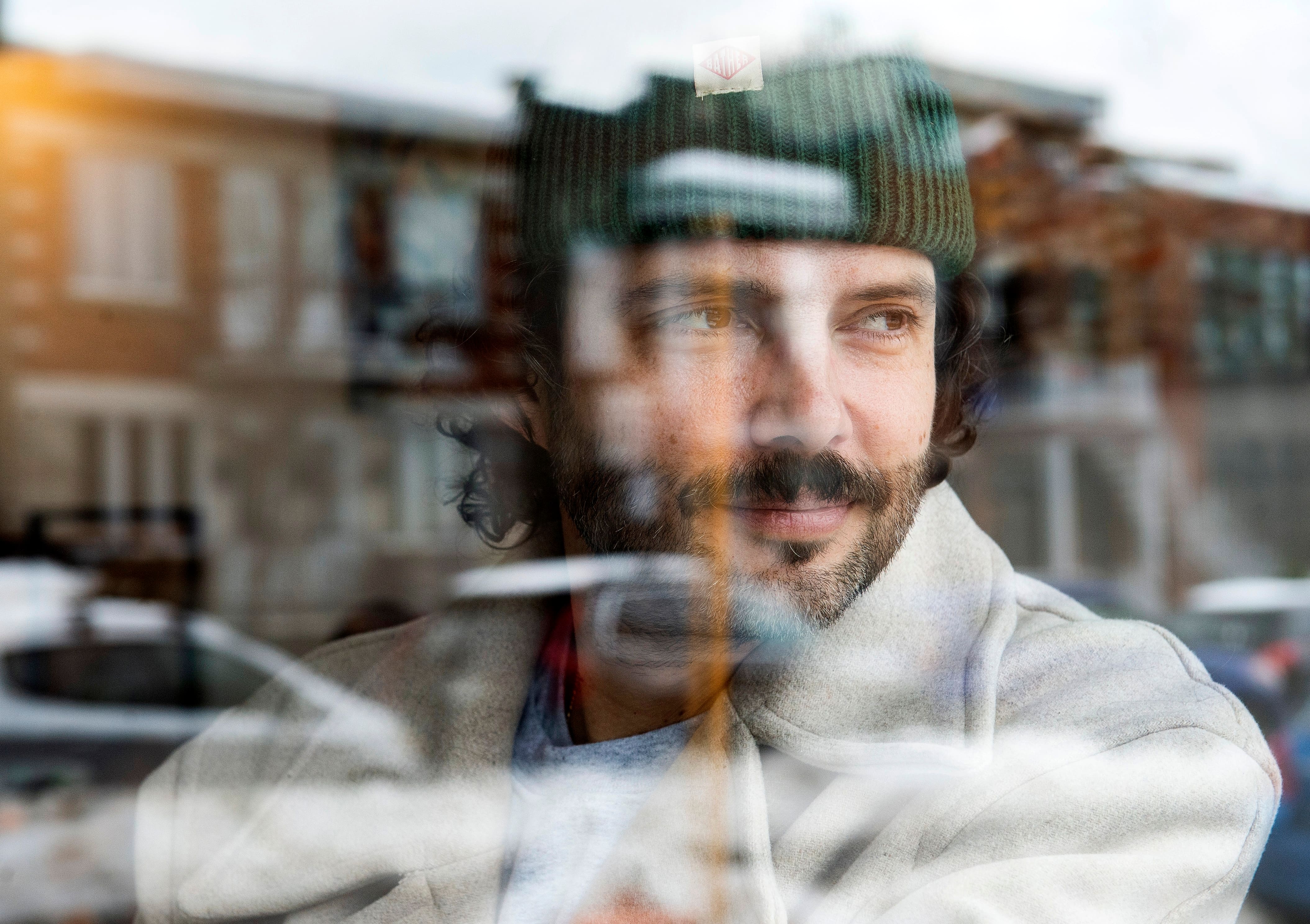 Nouvel album d'Alexandre Poulin: aborder la mort d'un proche pour ...