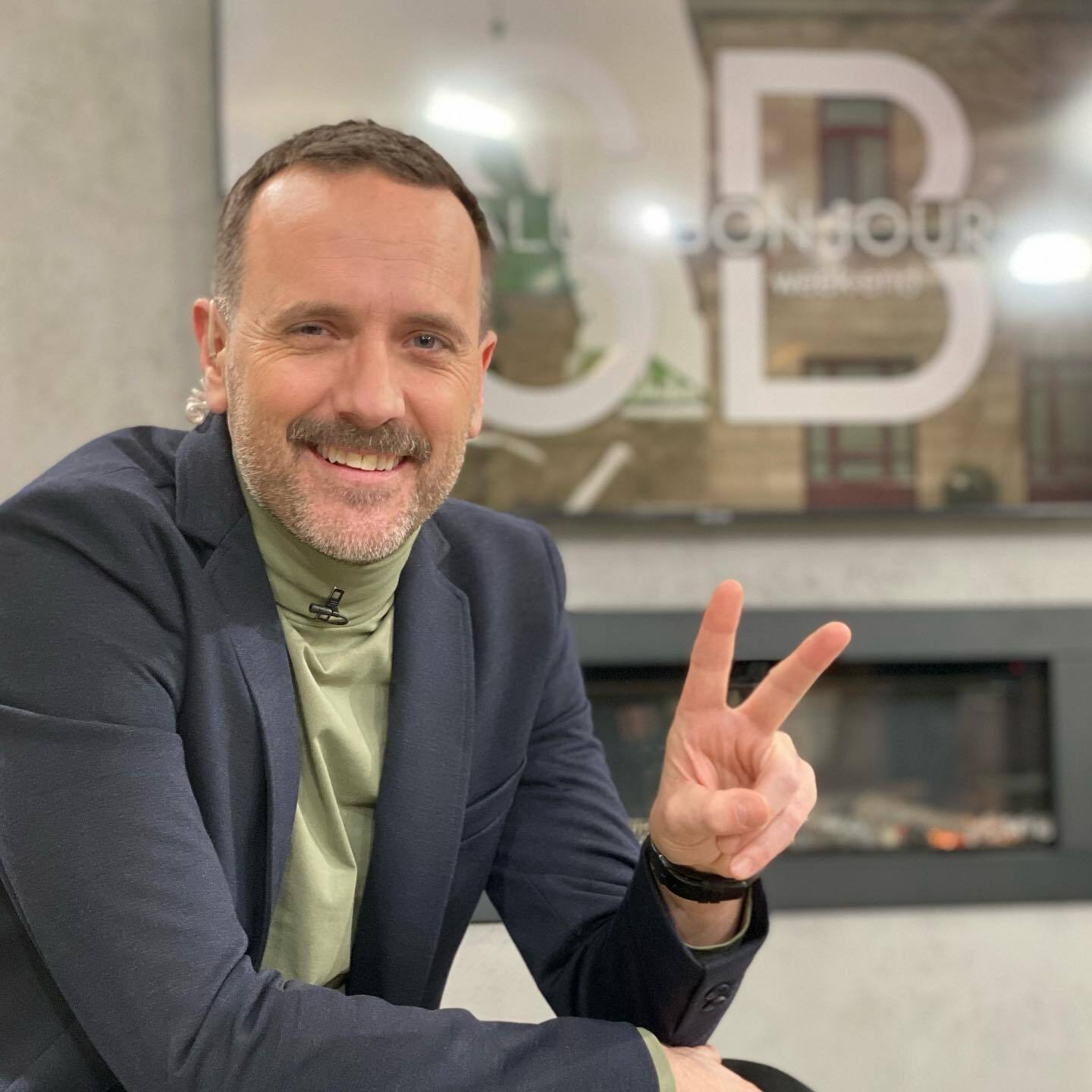 Voyez comment Hugo Langlois occupe son chien quand il fait trop froid ...