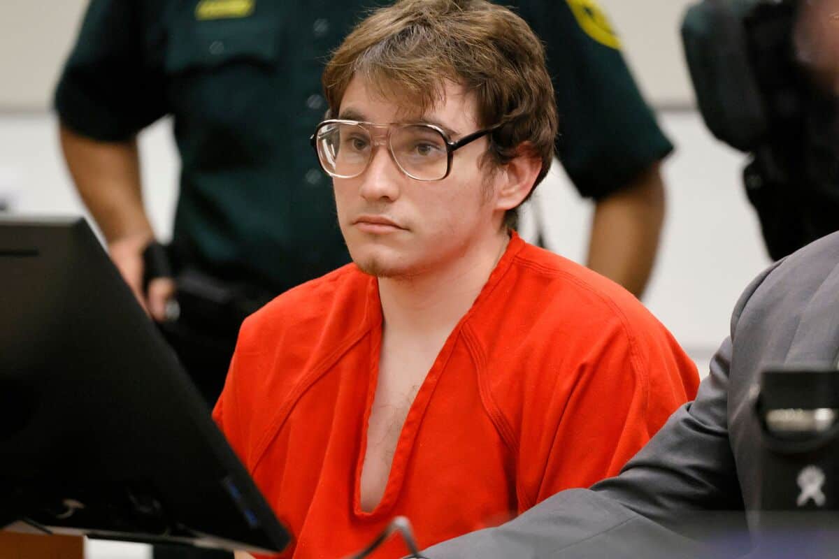 Prison à vie pour l'auteur d'une tuerie dans une école de Floride ...