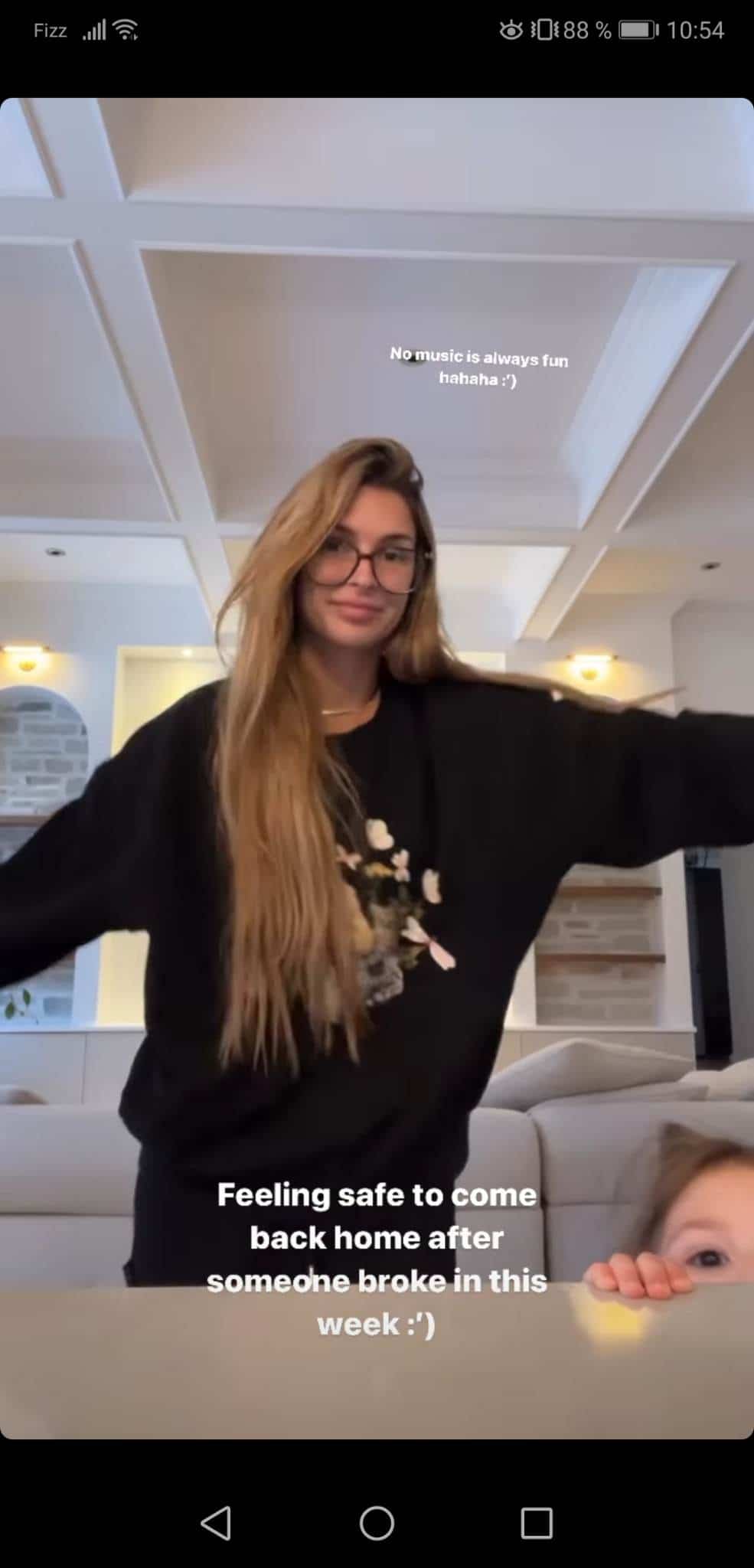 Elisabeth Rioux révèle qu’un individu s’est introduit dans sa maison ...