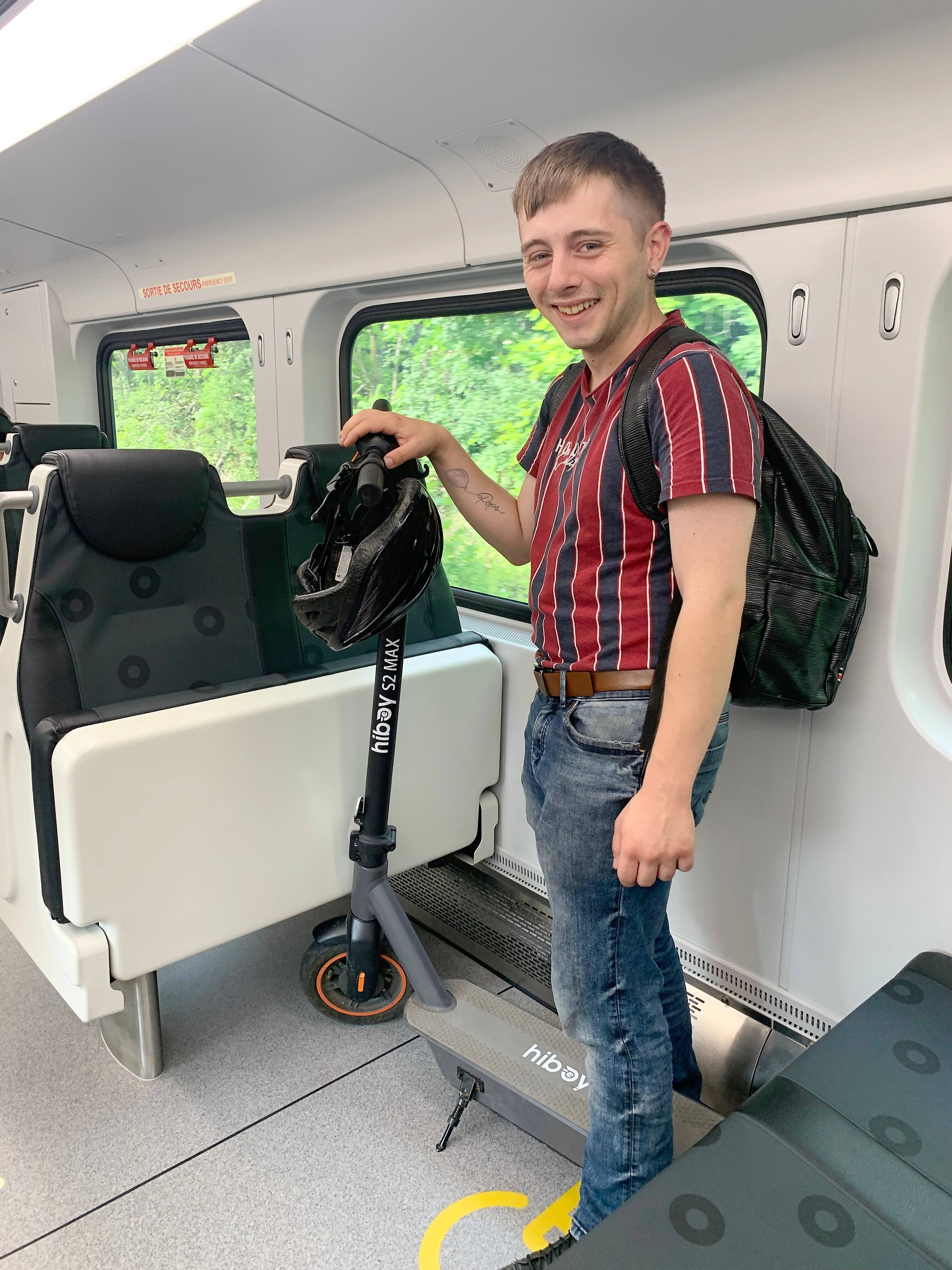 Passenger train: Exo's first cars are finally on the rails in China