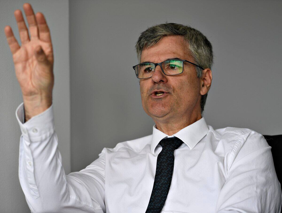 3e lien: Éric Caire veut se battre jusqu'à «sa dernière goutte de sang ...