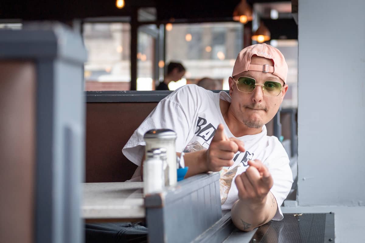 7 confidences étonnantes du rappeur québécois FouKi, qui lance son ...