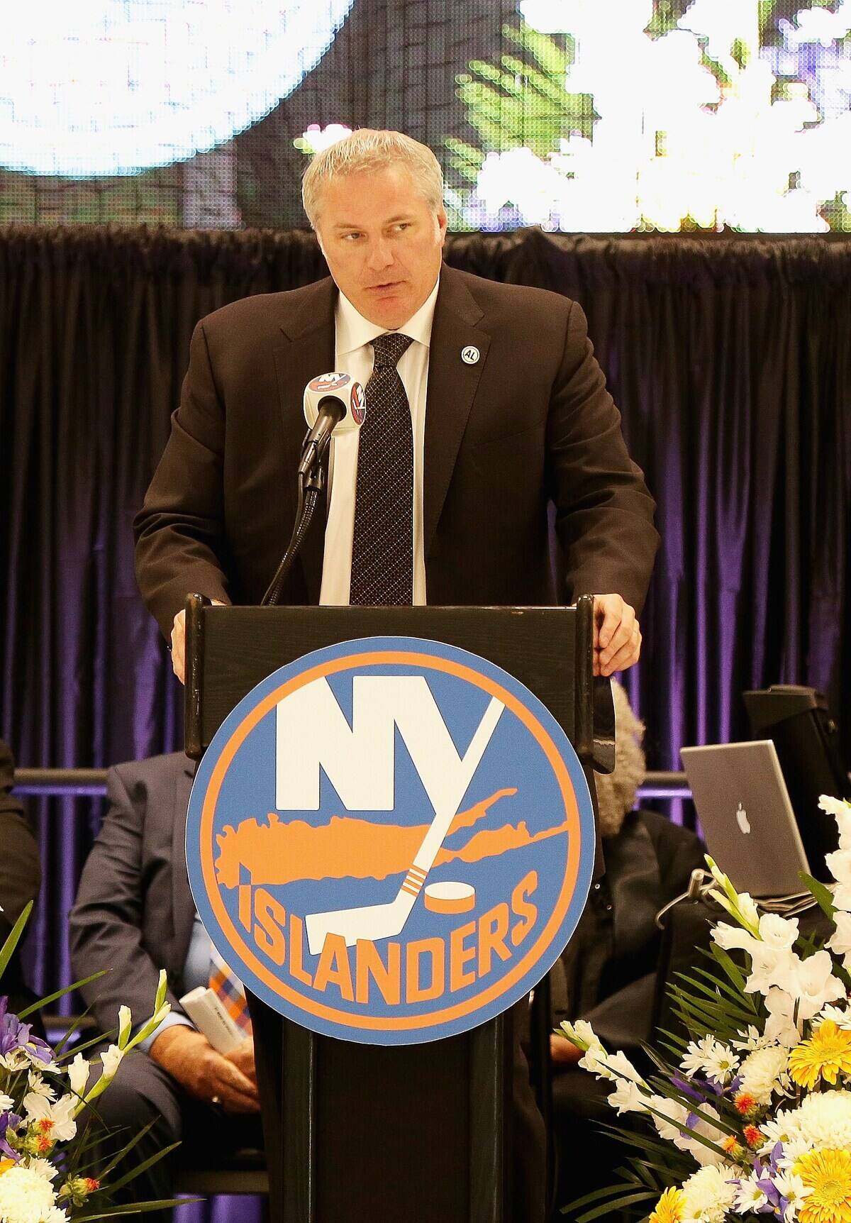 Garth Snow admet avoir commis une grave erreur - TVA Sports