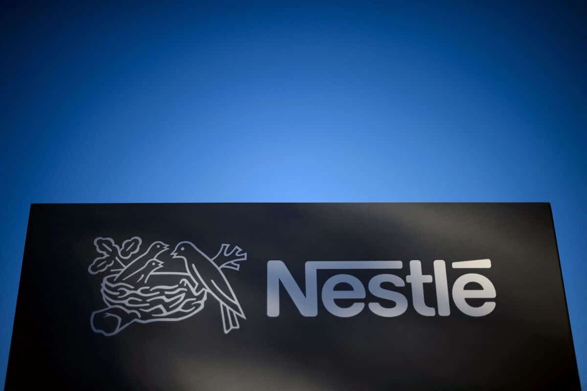 Le patron de Nestlé présente ses excuses pour le rappel de laits ...
