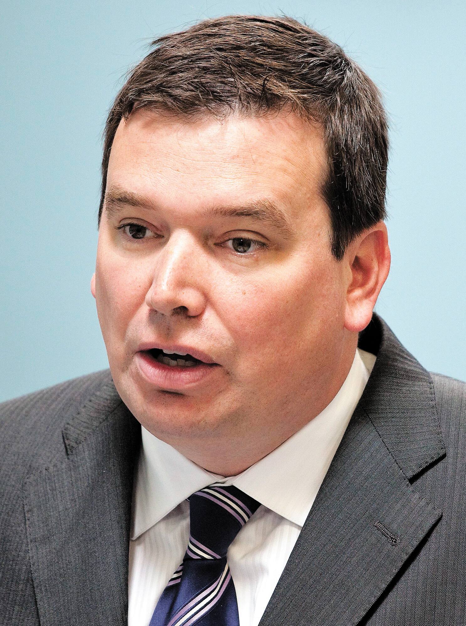 L’ex-ministre Christian Paradis veut faire pousser du cannabis | JDM