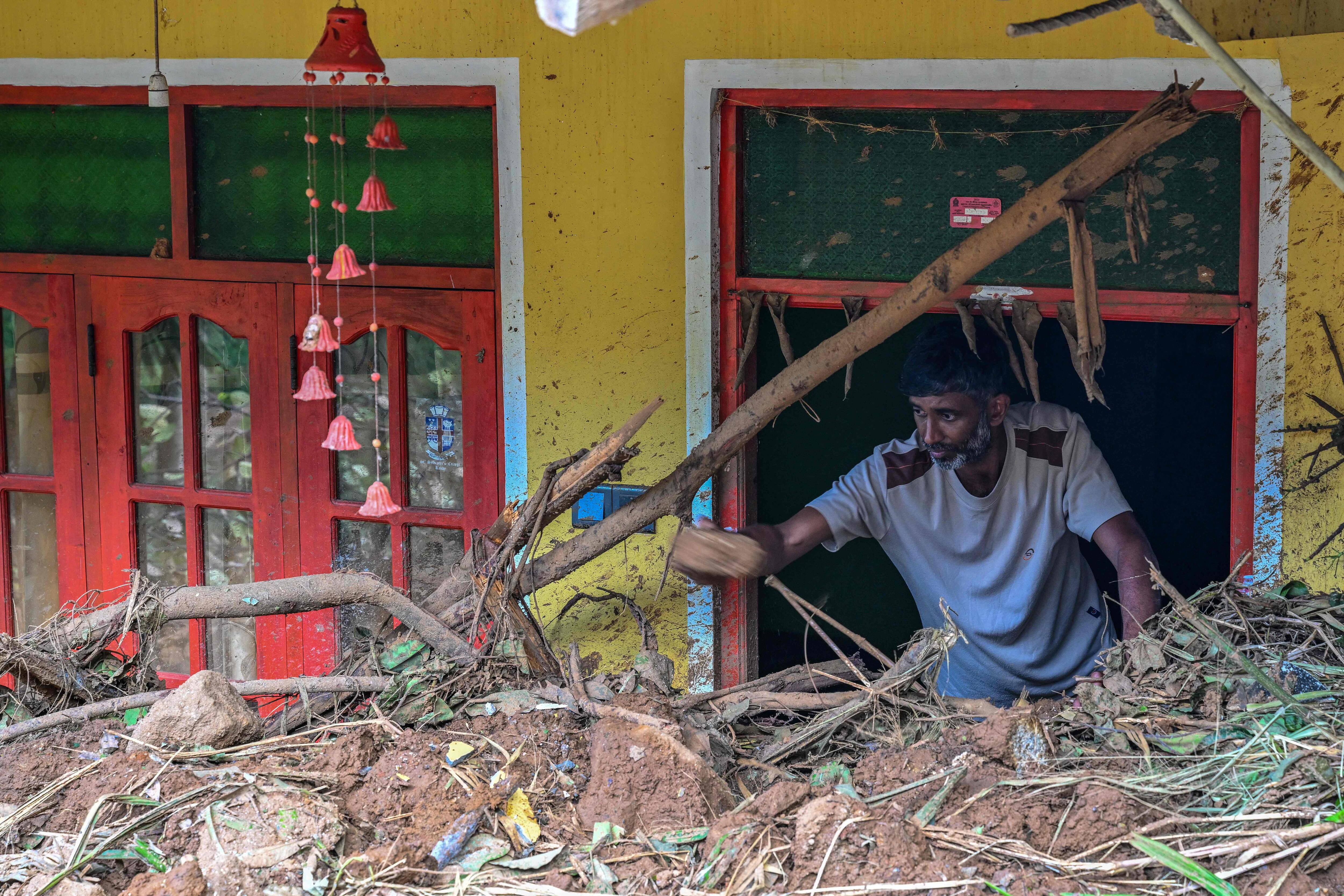 Pluies torrentielles et cyclone au Sri Lanka: un village transformé en ...