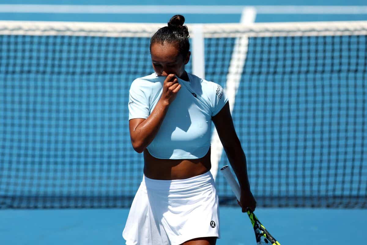 Leylah Annie Fernandez avance à Doha - TVA Sports