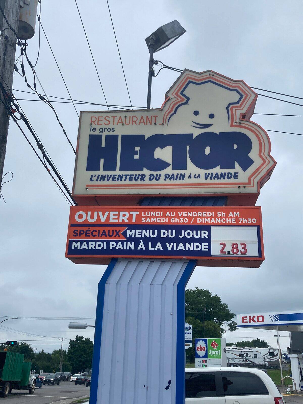 Casse-croûte Chez Hector: le berceau du pain à la viande change de ...