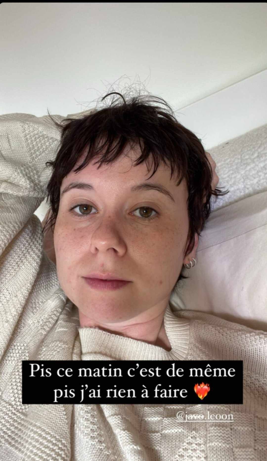 La comédienne Marianne Verville ose une coupe courte et sombre comme ...