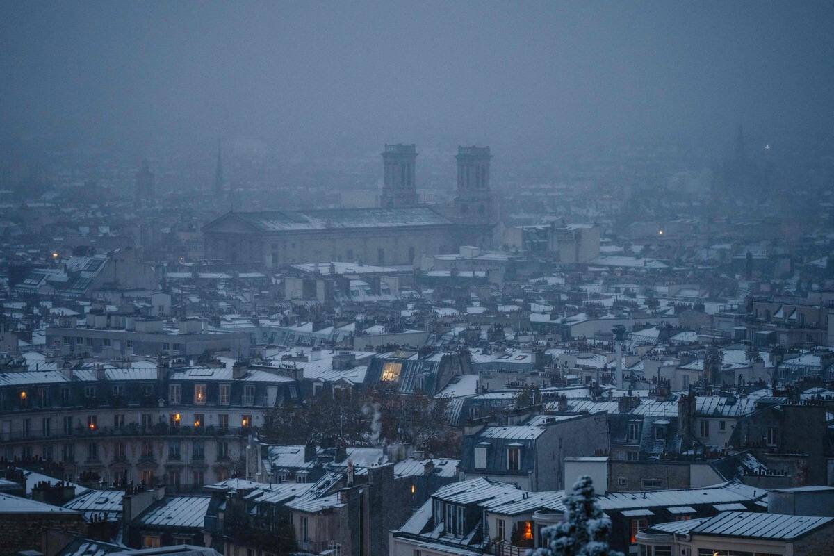 La neige et le verglas inquiètent en France | JDM