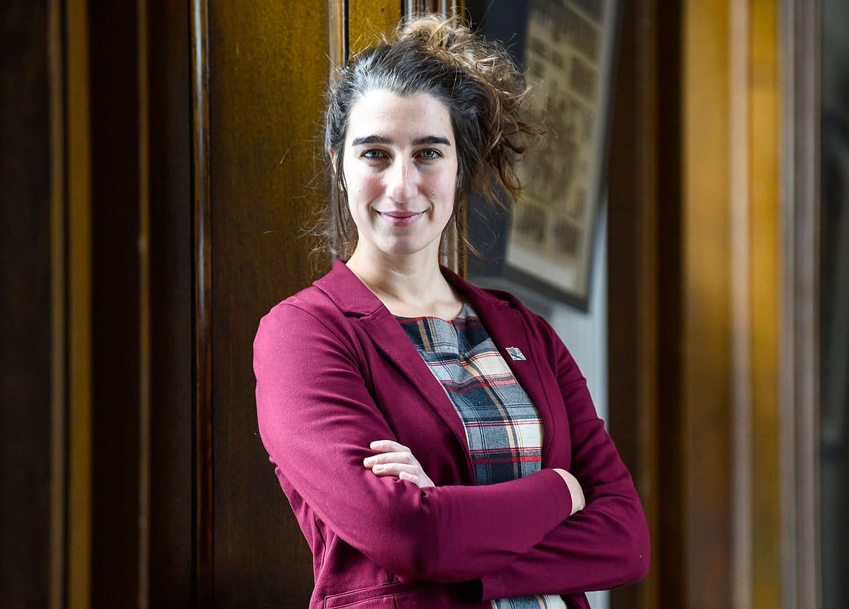 Lessard-Therrien inquiète de voir un ancien lobbyiste des minières lui ...