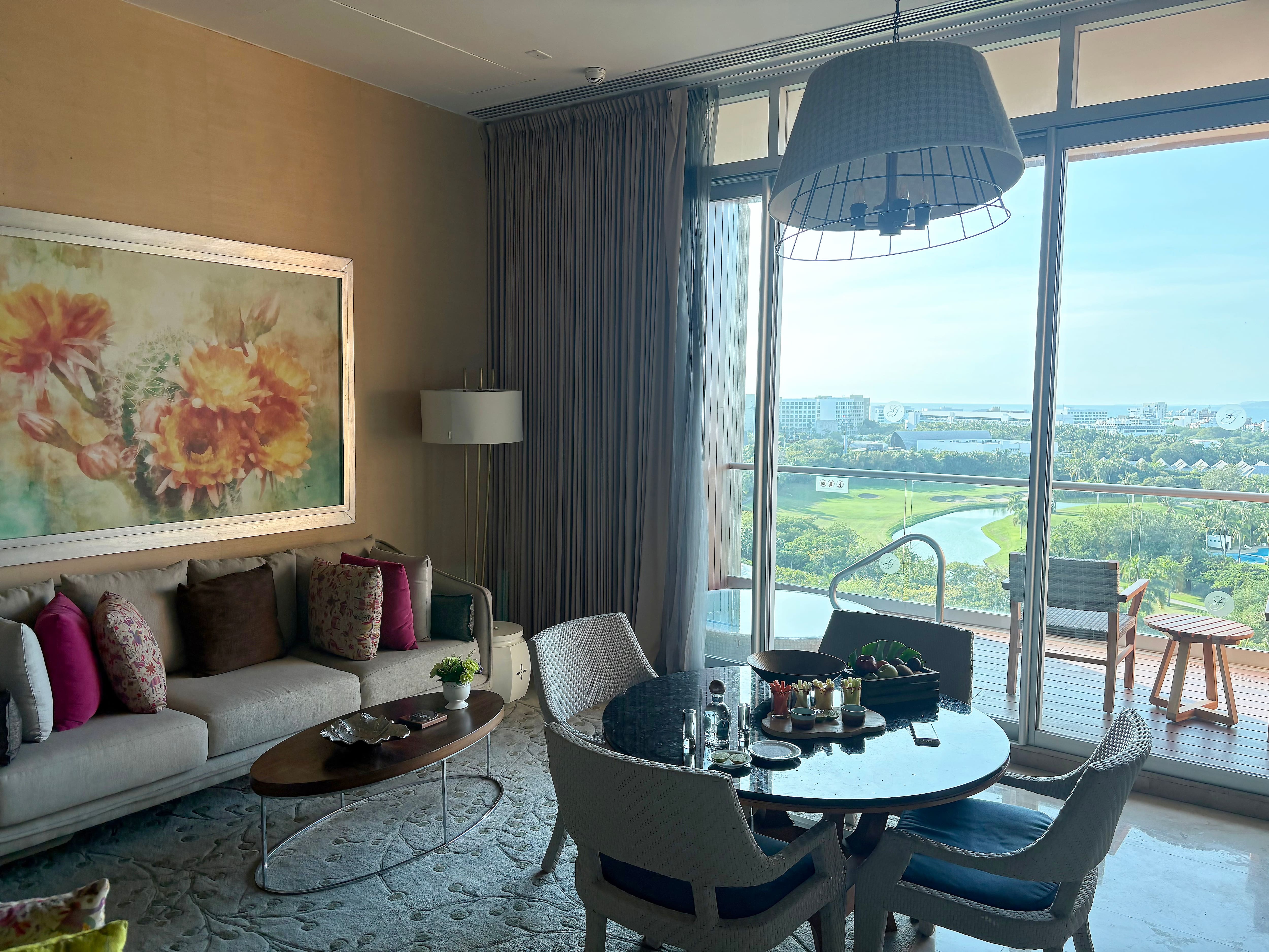 [PHOTOS] Voici à quoi ressemble le complexe hôtelier de luxe qui ...