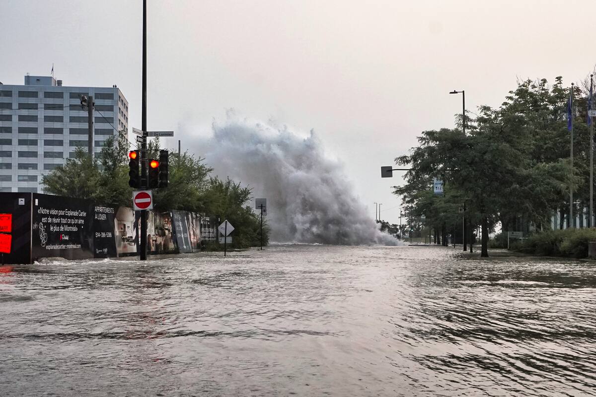 Un impressionnant geyser: voyez des images de l’immense fuite d’eau à ...