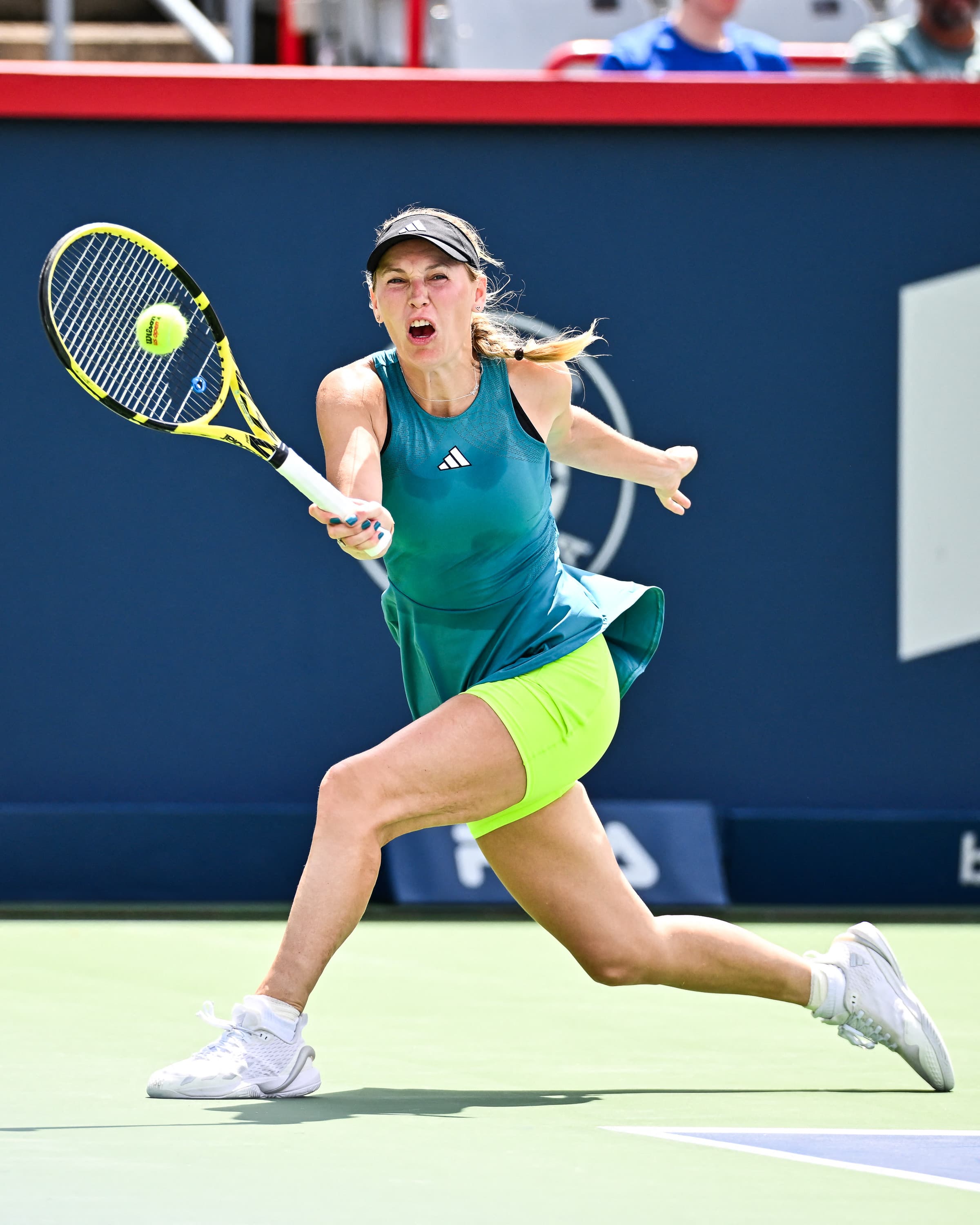 Omnium Banque National: Caroline Wozniacki admirée par ses consoeurs | JDQ